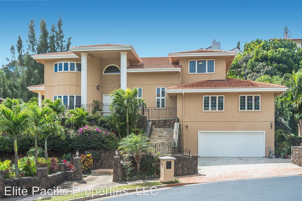 5608 Poola St, Honolulu, HI 96821 - House Rental in Honolulu, HI ...