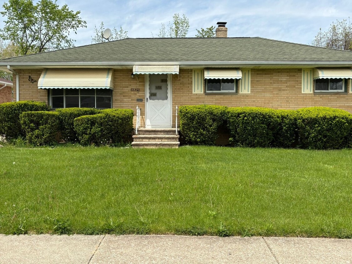 14825 Corridon Ave, Maple Heights, OH 44137 - House Rental in Maple Heights, OH | Apartments.com