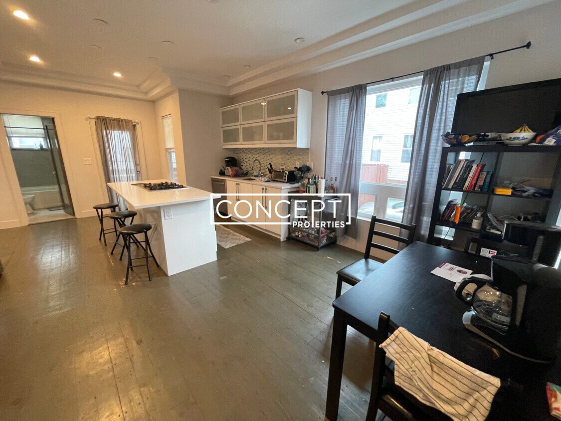22-24 Harbor View St Unit 1CP, Boston, MA 02125 - Condo for Rent in ...