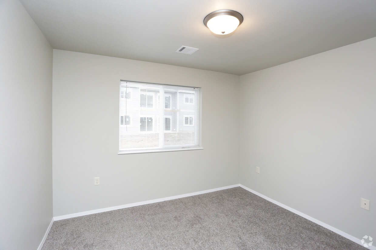 Thelin Center - 3807 N Potter Ave Sioux Falls, SD 57107 | Apartments.com