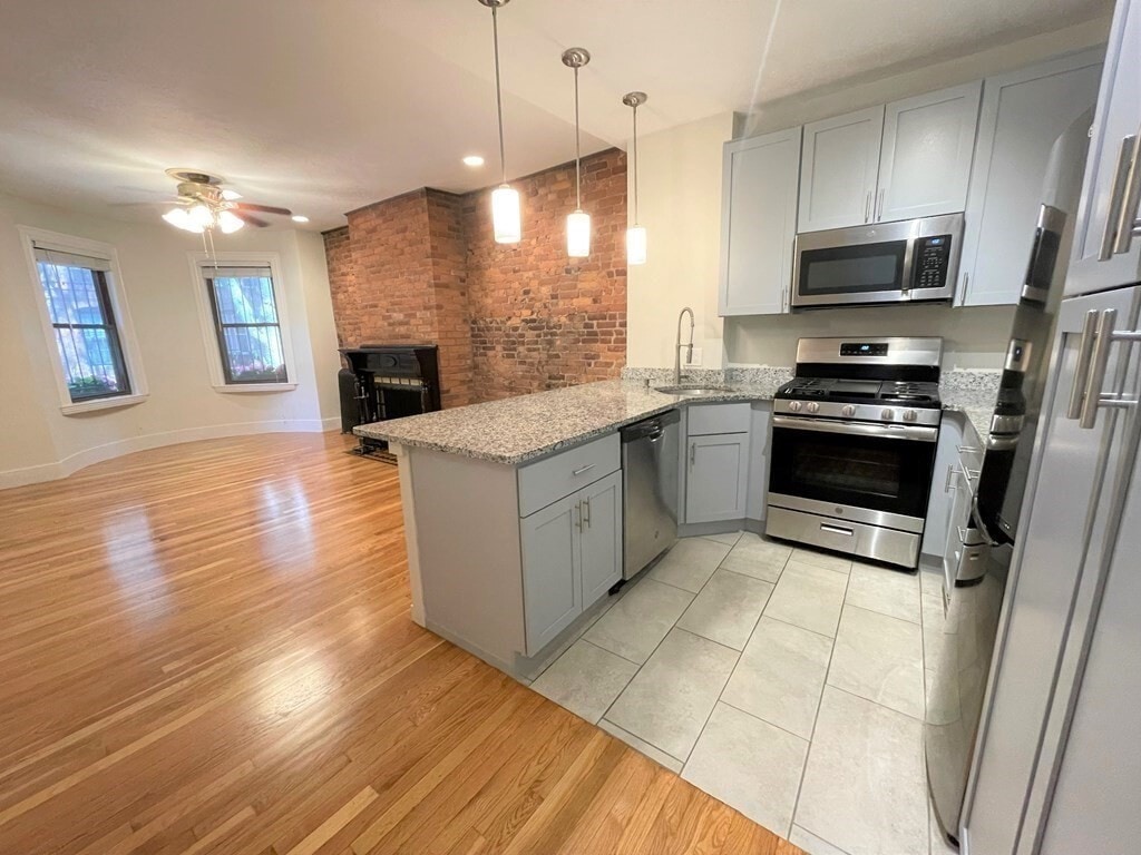 20 Wellington St Unit Parlor, Boston, MA 02118 - 20 Wellington St ...