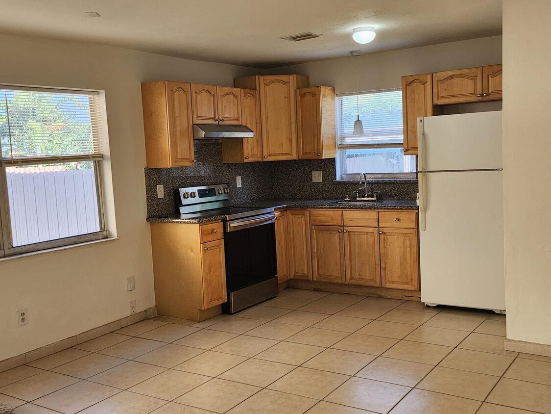 5825 Tyler St Unit B, Hollywood, FL 33021 - 5825 Tyler St Hollywood, FL ...