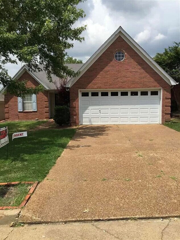 8922 Fulton Cove, Memphis, TN 38016 - House Rental in Memphis, TN | Apartments.com