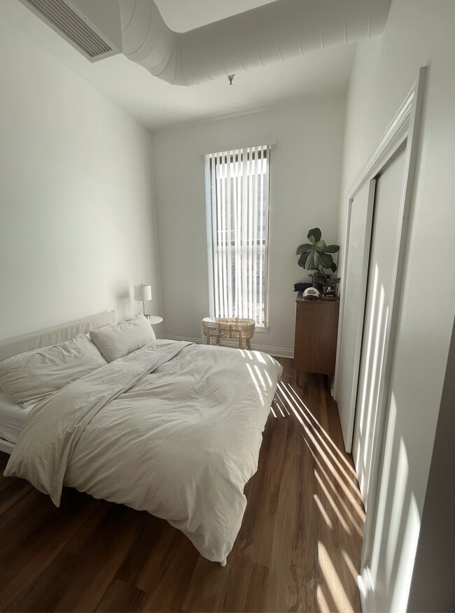 412 Delaware St Unit 412-201, Kansas City, MO 64105 - Room for Rent in Kansas City, MO ...