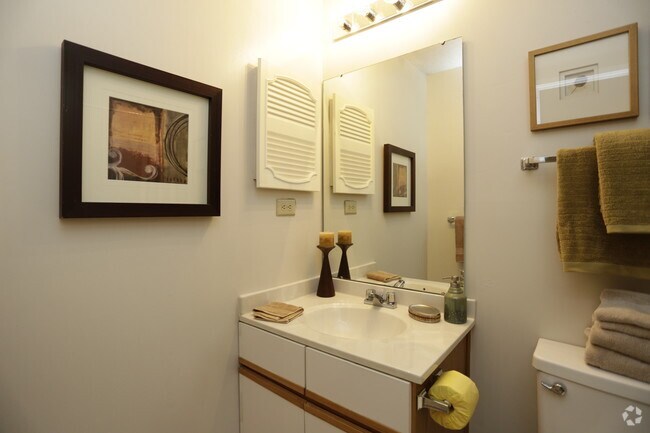 Falcon Point Apartments - Kansas City, MO | Apartments.com