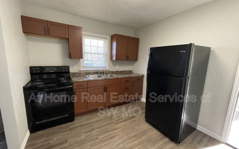 2000 W College St Unit 2000-1, Springfield, MO 65806 - Condo for Rent ...