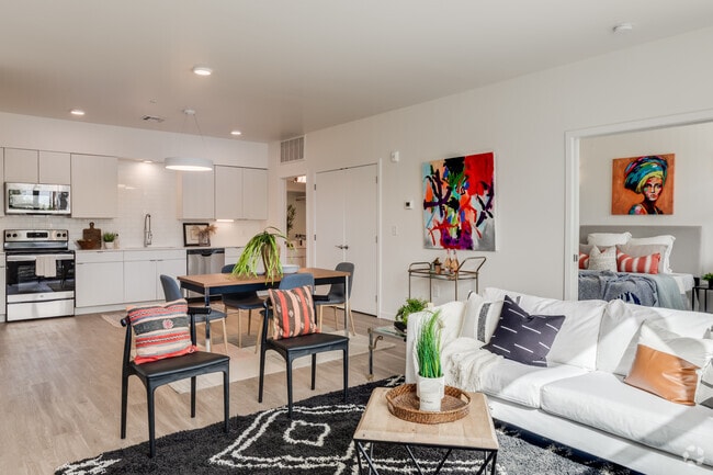Classen 16 Apartments - Oklahoma City, OK | Apartments.com