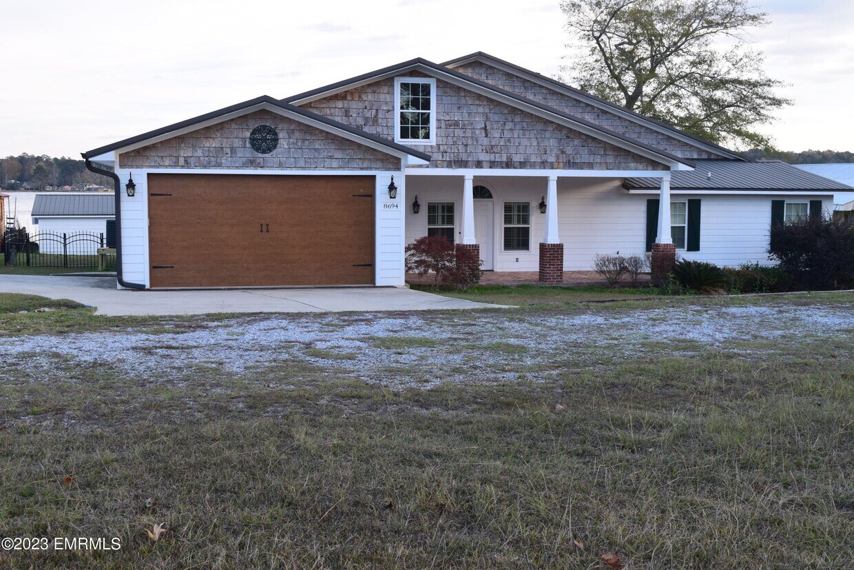 8694 Pky, Lauderdale, MS 39335 - Room for Rent in Lauderdale, MS ...
