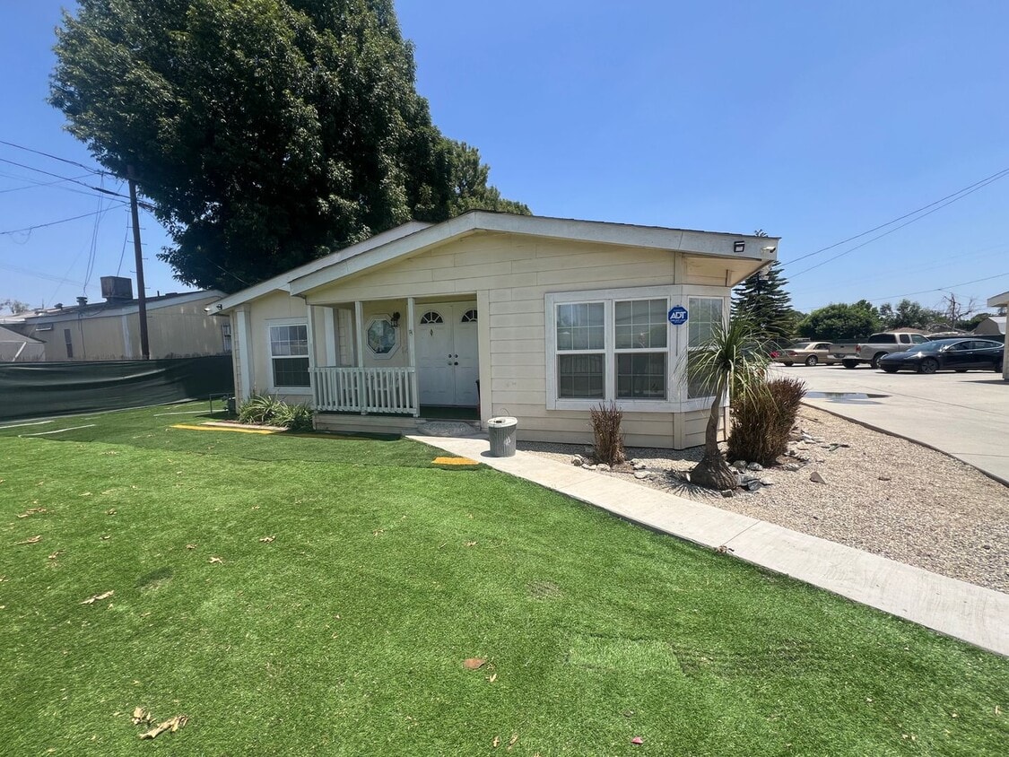 9044 Painter Ave Unit Front House, Whittier, CA 90602 - Room for Rent ...