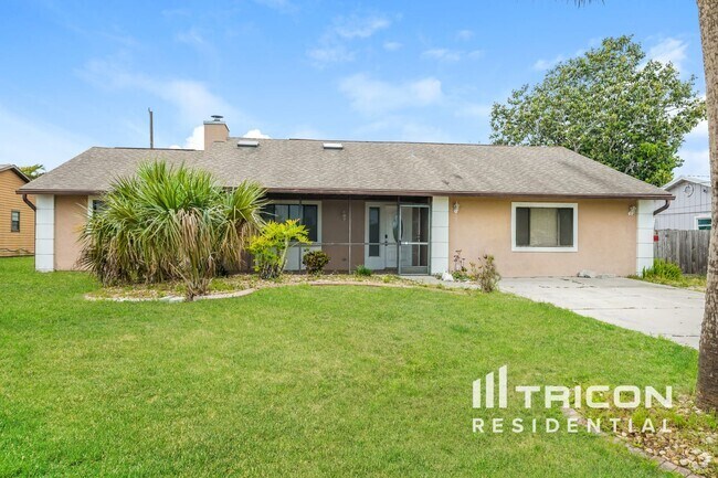 Florida Shores Apartments for Rent with a Walk-In Closet - Edgewater ...