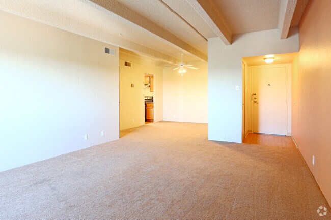 Uptown Square Rentals - Albuquerque, NM | Apartments.com