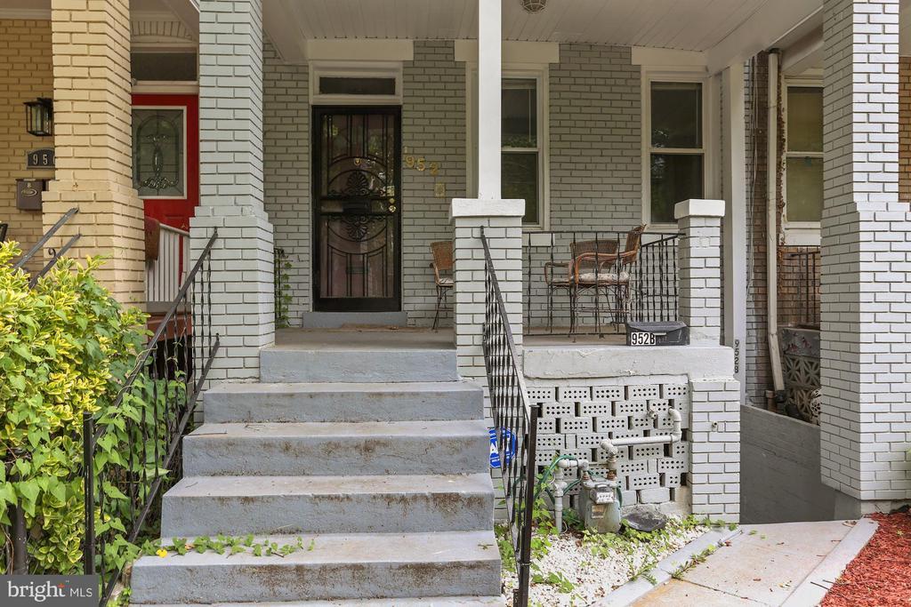 952 Shepherd St Nw, Washington, DC 20011 - Townhome Rentals in ...