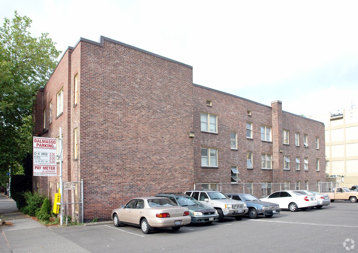 Spacious Units in a Vintage Brick Building- Walk to Seattle Center ...