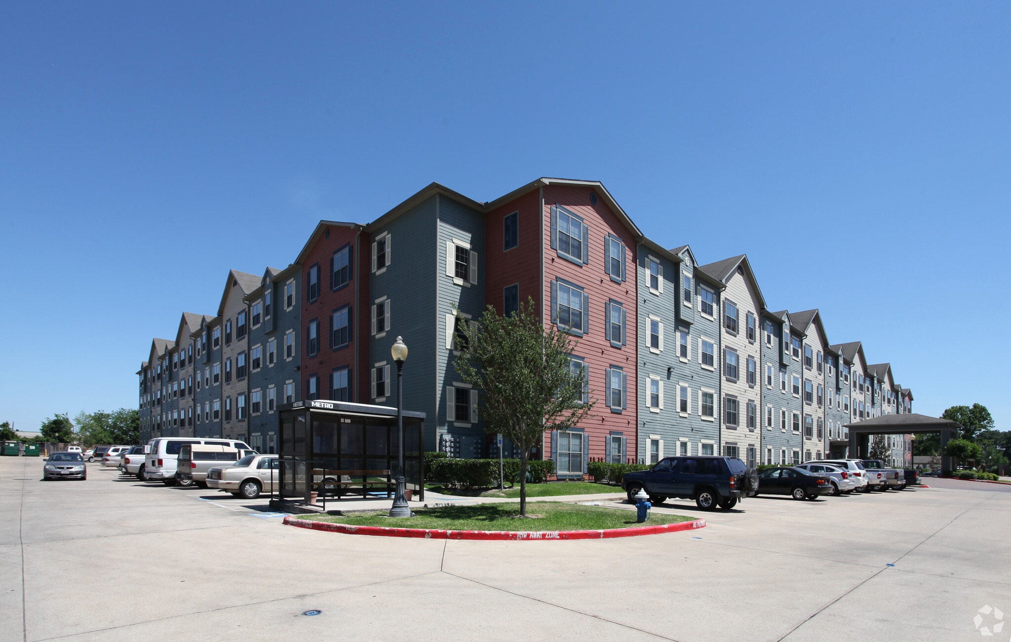Lovett Manor - 2056 Antoine Dr Houston, TX 77055 | Apartments.com