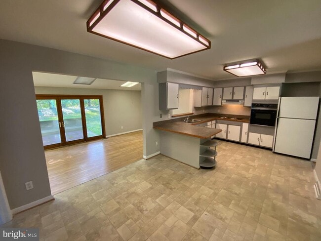 9602 Thornton Rolling Rd, Fredericksburg, VA 22408 - House Rental in ...