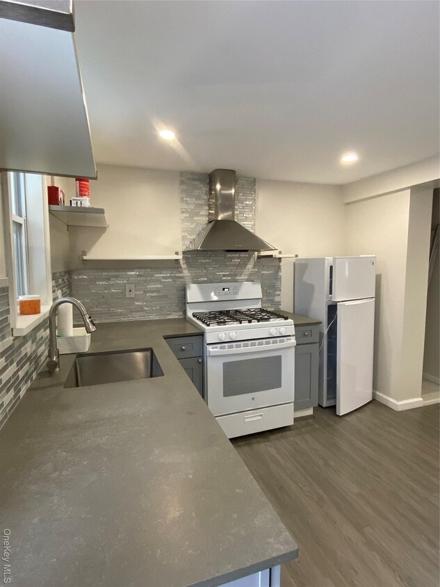 32 Zimmer Dr Unit right lower side, Sparrow Bush, NY 12780 - Room for ...