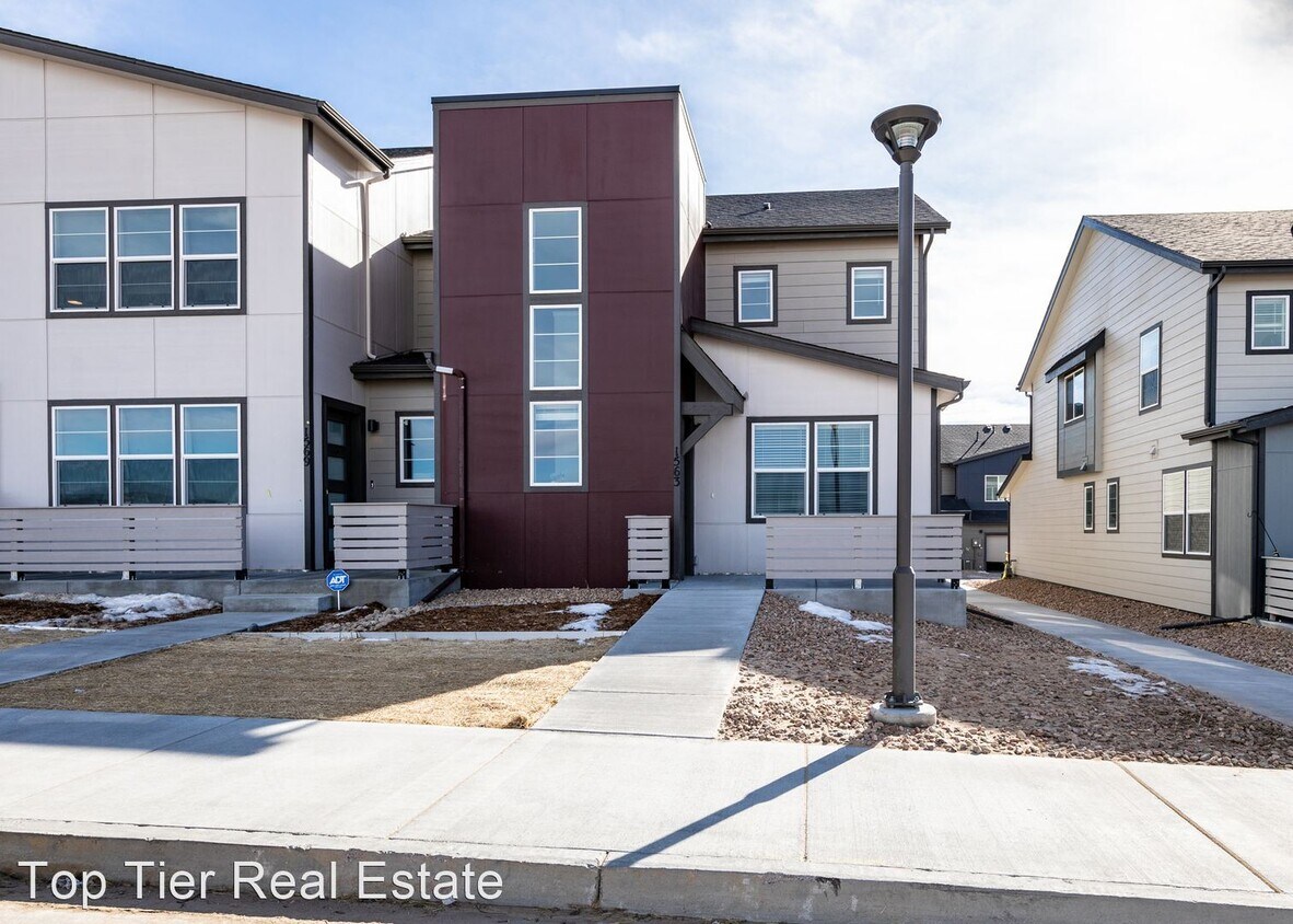 1563 Spring Water Point, Colorado Springs, CO 80908 - House Rental in ...