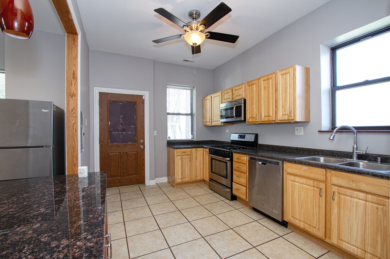 6938 S Kimbark Unit 3, Chicago, IL 60637 - 6938 S Kimbark Chicago, IL ...