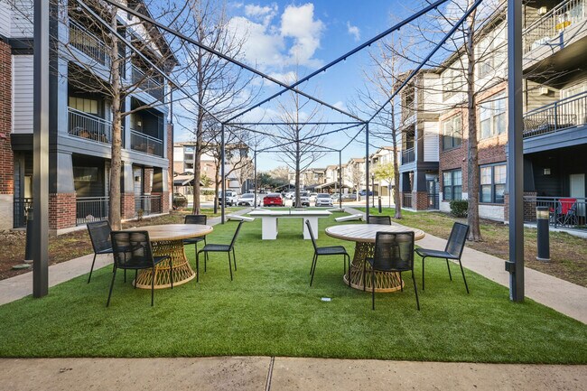 The Standard - Apartments in Dallas, TX | Apartments.com