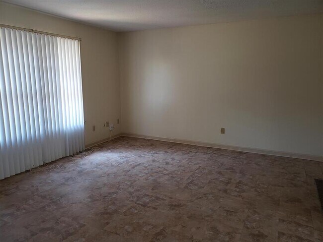 2990 Lin Cove, Memphis, TN 38119 - Condo for Rent in Memphis, TN | Apartments.com