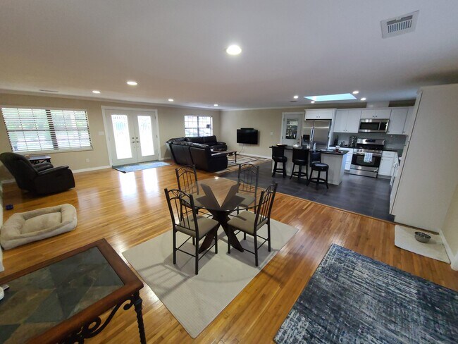 1527 NW 21st Ave, Gainesville, FL 32605 - House Rental in Gainesville ...