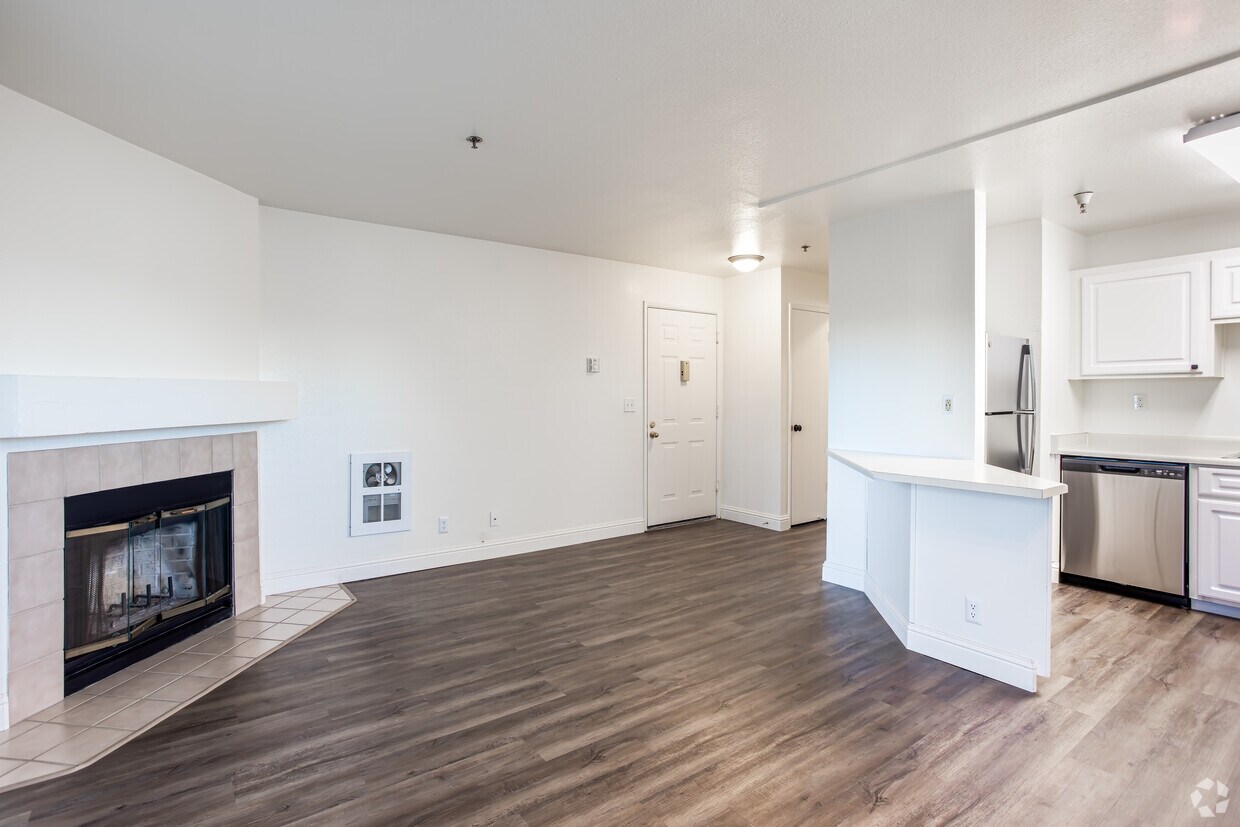 Quail Hill Apartments - 20800 Lake Chabot Rd Castro Valley, CA 94546 ...