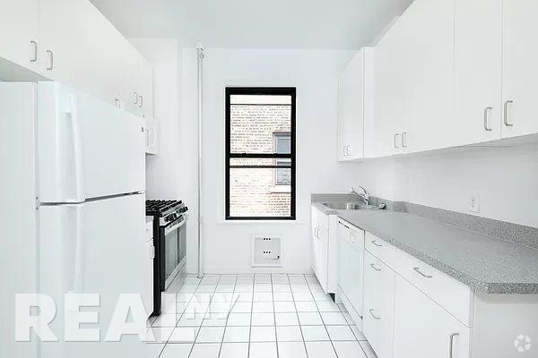 Inwood Apartments for Rent with a Swimming Pool - New York, NY - 38 ...