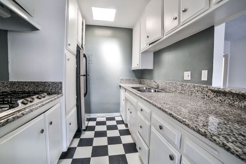 Carlton Vista - 5535 Carlton Way Los Angeles, CA 90028 | Apartments.com
