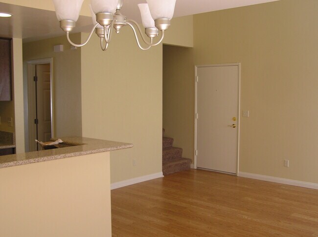 5430 Baltimore Dr La Mesa Ca 91942 Townhome Rentals In La Mesa Ca