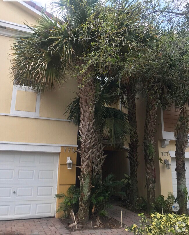 Summit Pines Apartments for Rent with Hardwood Floors - West Palm Beach, FL - 1 Rentals ...