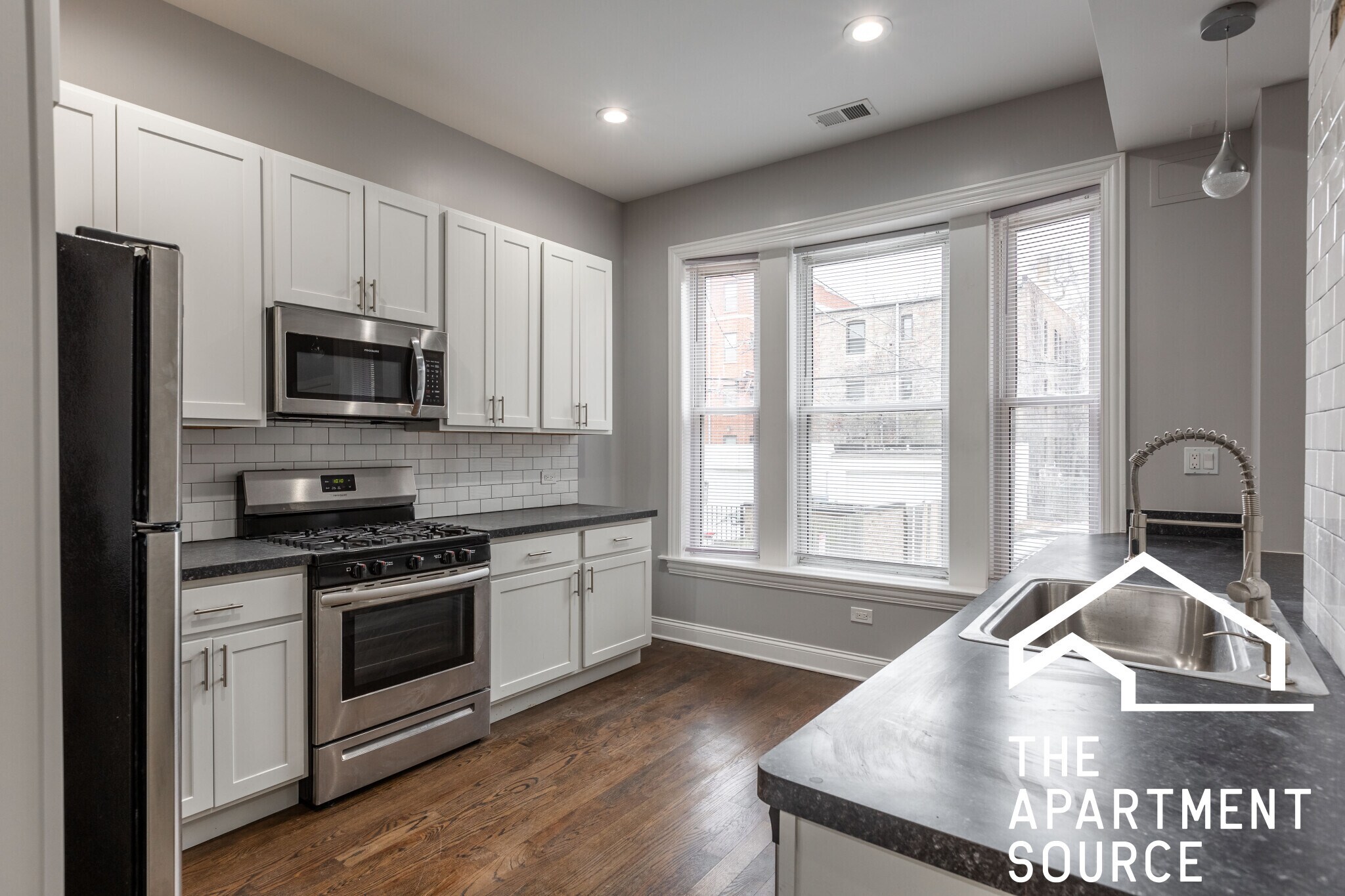 908 W Montrose Ave Unit 1W, Chicago, IL 60613 - Condo for Rent in ...