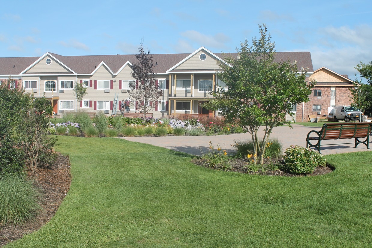 Mayfair Gardens - 51 Mayfair Gdns Commack, NY 11725 | Apartments.com