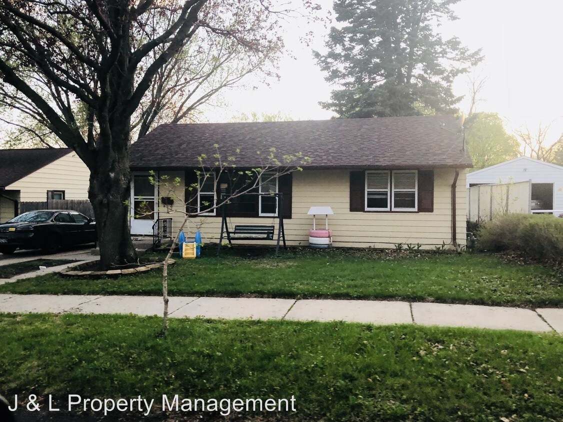 801 17th Ave NE, Rochester, MN 55906 - House Rental in Rochester, MN ...