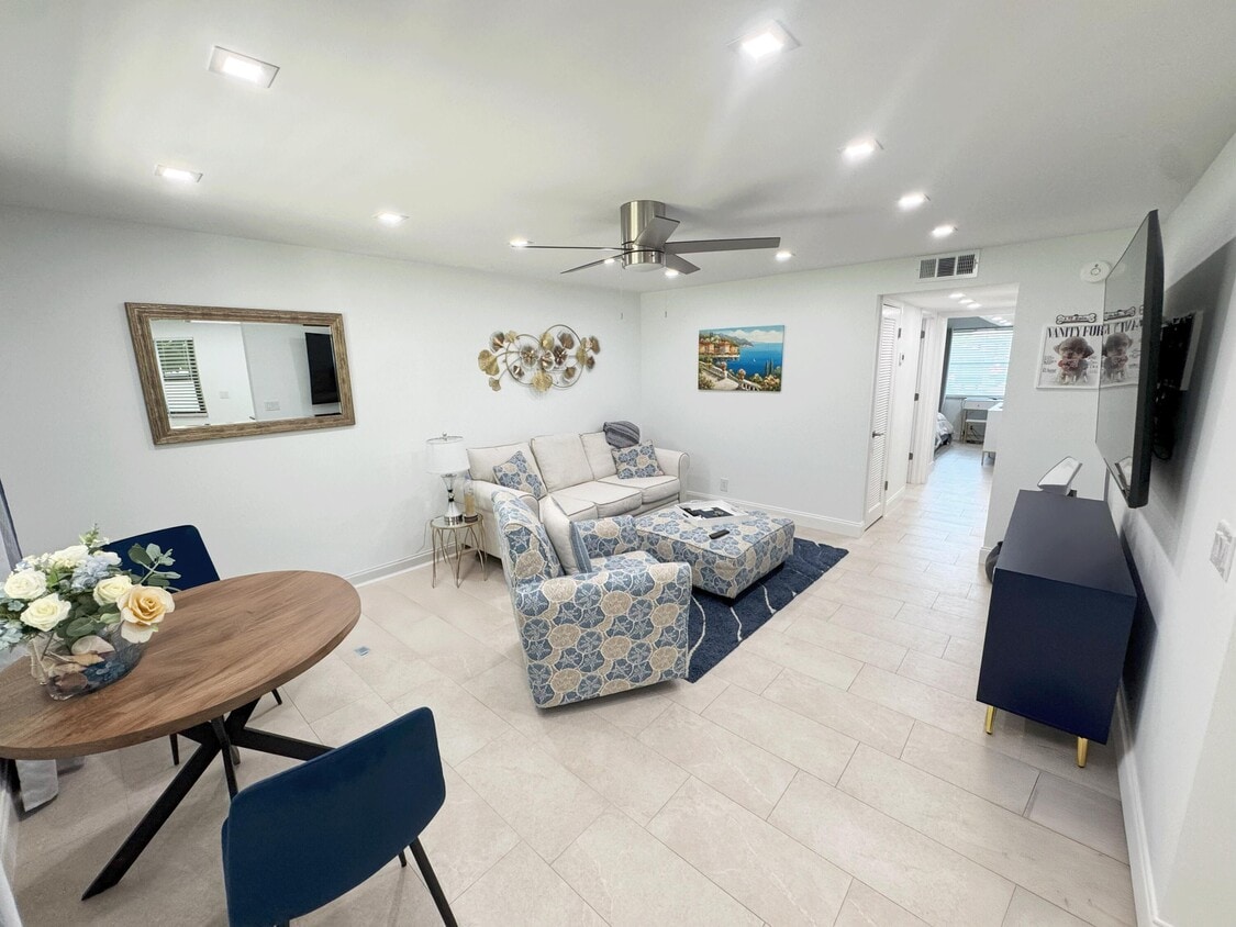 18 Piedmont A, Delray Beach, FL 33484 - Condo for Rent in Delray Beach ...
