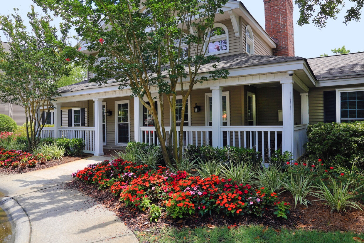 Georgetown Oaks - 1015 King George Blvd Savannah, GA 31419 | Apartments.com