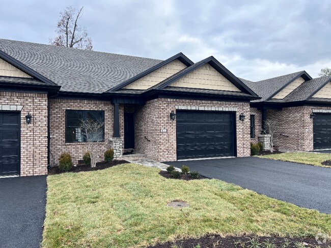 Apartments for Rent with Garages in Chaplin, KY