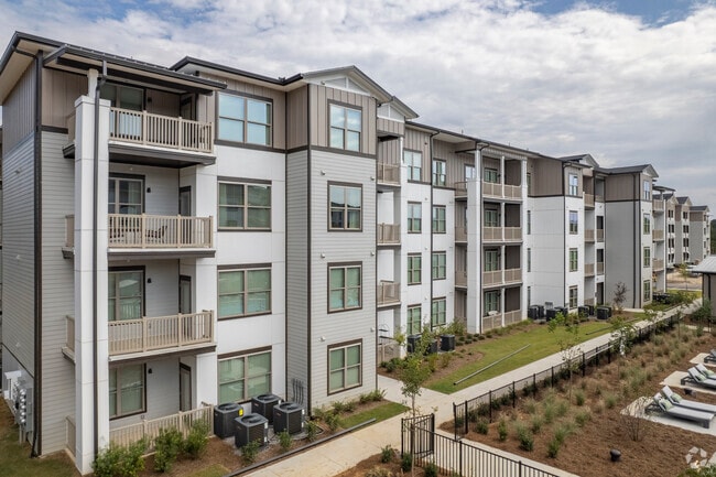 Hampton Cove Apartments with EV Charging | Apartments.com