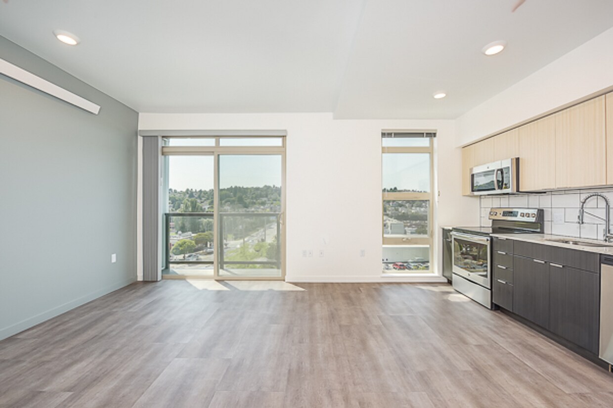 Crane Interbay Apartments - 3200 16th Ave W Seattle, WA 98119 ...