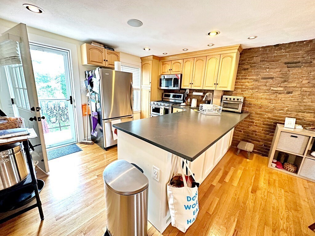 176 Everett St Unit 2, Boston, MA 02128 - 176 Everett St Boston, MA ...