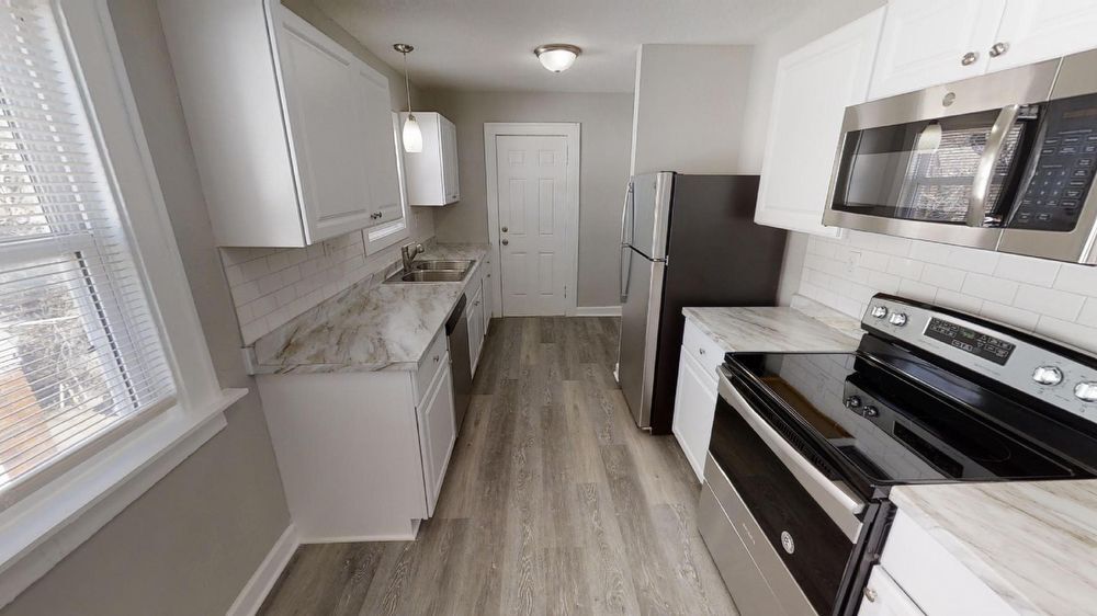 4029 The Paseo Unit 1, 2, Kansas City, MO 64110 - Room for Rent in ...