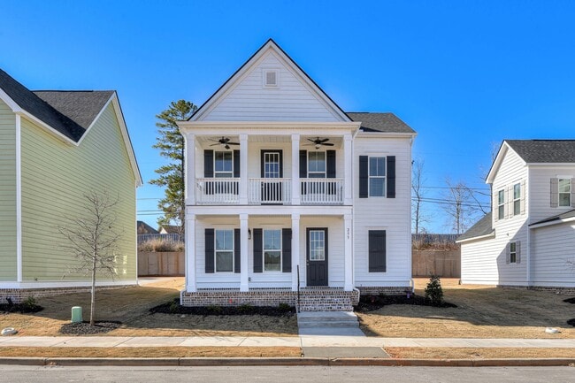 Mckinne's Branch Apartments for Rent with Hardwood Floors - Evans, GA ...