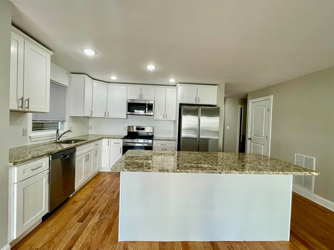 188 Custer Ave Unit 1st FLoor & Ground Floor, Newark, NJ 07112 - Condo ... 188 Custer Ave Unit 1st FLoor & Ground Floor, Newark, NJ 07112 - Condo ...