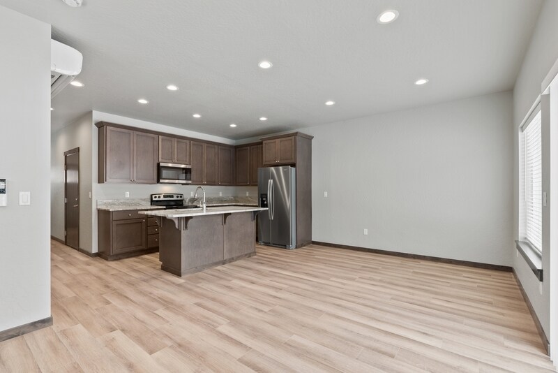 6 7th St, Pinehurst, ID 83850 - Condo for Rent in Pinehurst, ID ...