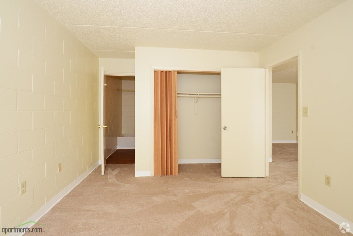 River Pines Senior Apartments 55+ - 7517 N 40th St Tampa, FL 33604 ...