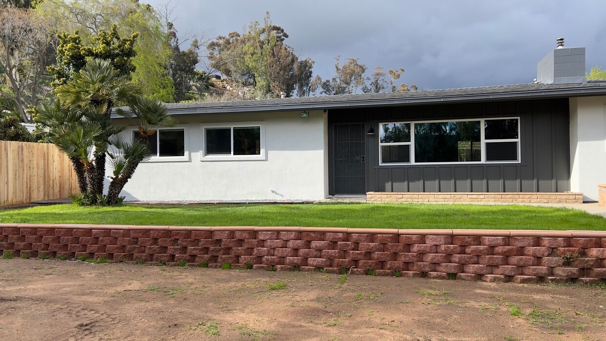 2249 N Nutmeg St, Escondido, CA 92026 - House Rental in Escondido, CA ...