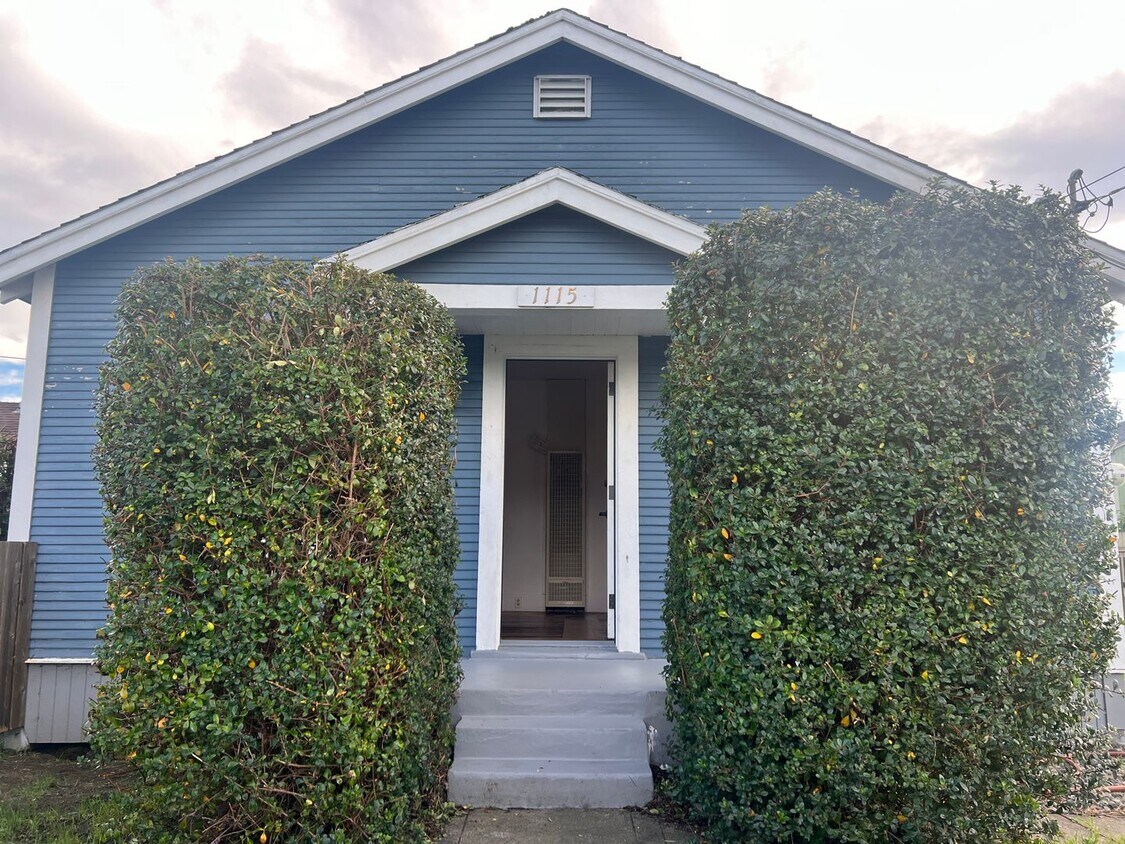 1115 I St, Eureka, CA 95501 - House Rental in Eureka, CA | Apartments.com