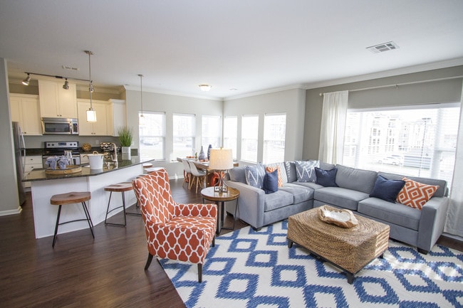 The Residences At New Longview Apartments - Lees Summit, MO ...