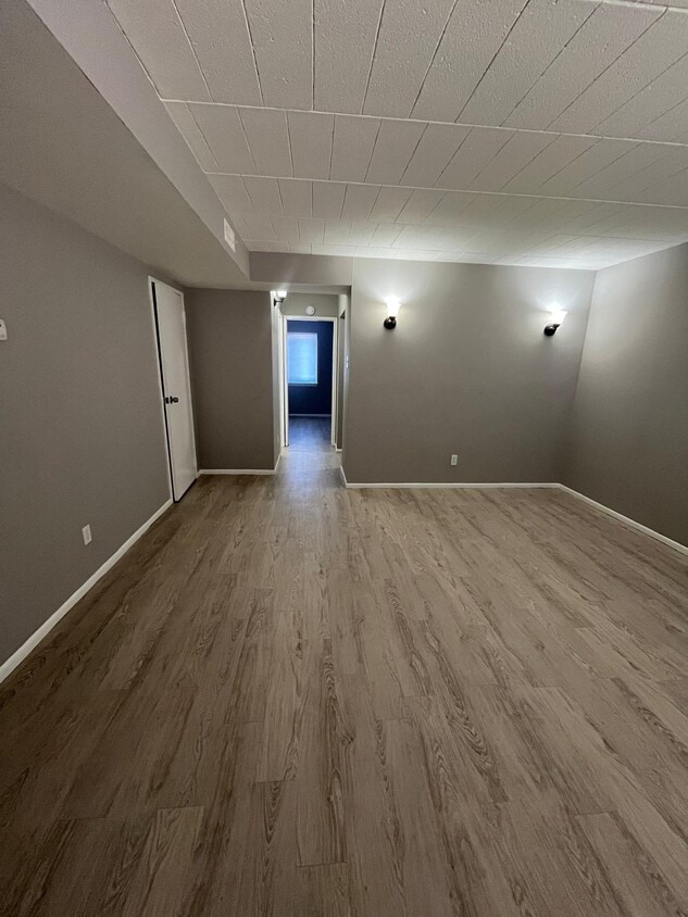 Brinton Manor - 3000 Locust St Pittsburgh, PA 15221 | Apartments.com