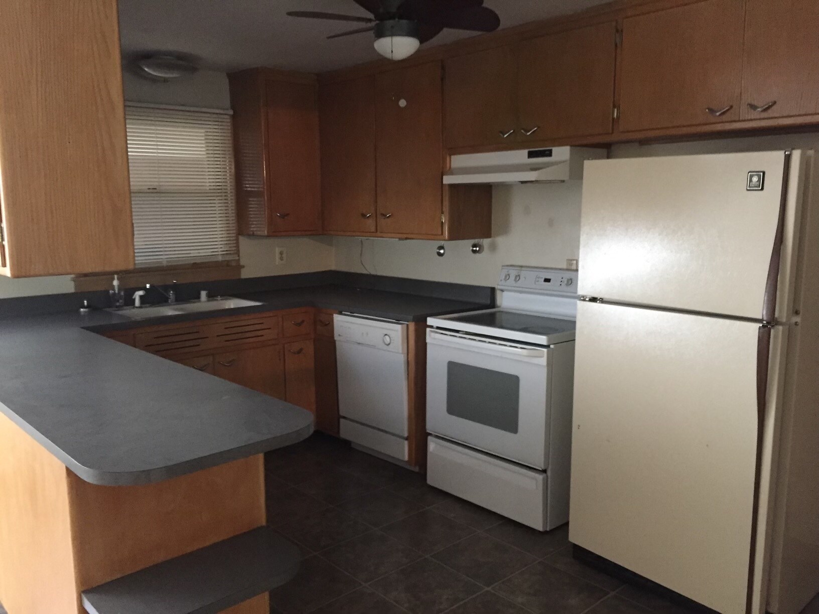 11807 W Mequon Rd, Mequon, WI 53097 - Townhome Rentals in Mequon WI ...