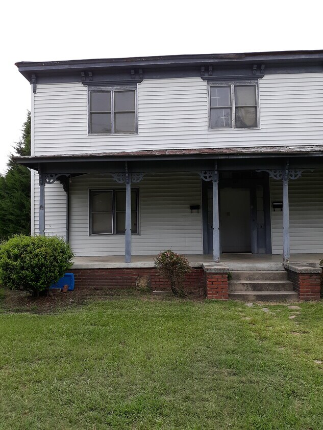 107 E Centennial St, Clinton, SC 29325 - Townhome Rentals in Clinton SC ...